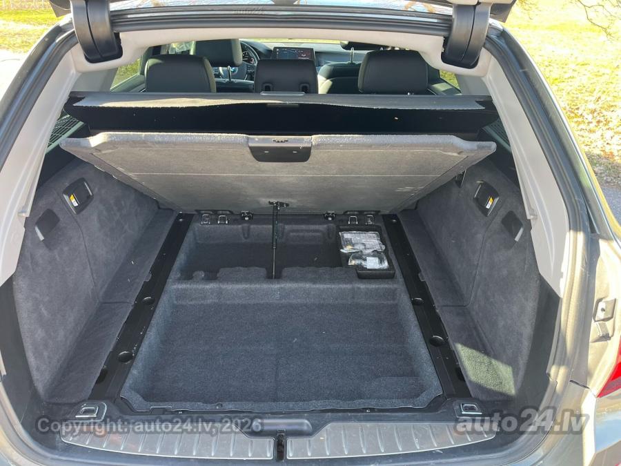 Pelēks BMW 5 Series 2013 Paide, ar dzinēja tilpumu 3.00 L un nobraukumu 273 tūkst. km par 13500 €, foto 12 vietnē AUTOMOTO.COM.LV