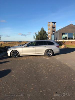 Pelēks BMW 5 Series 2013 Tallina, ar dzinēja tilpumu 3.00 L un nobraukumu 308 tūkst. km par 9500 €, foto  vietnē AUTOMOTO.COM.LV