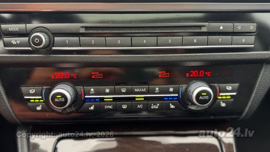 Grey BMW 5 Series 2013 in Tallinn, with an engine capacity of 3.00 L and mileage of 330 thousand km for 12900 €, photo 14 on AUTOMOTO.COM.LV