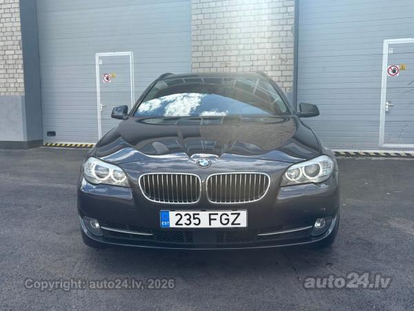 Pelēks BMW 5 Series 2013 Paide, ar dzinēja tilpumu 3.00 L un nobraukumu 304 tūkst. km par 12590 €, foto 2 vietnē AUTOMOTO.COM.LV
