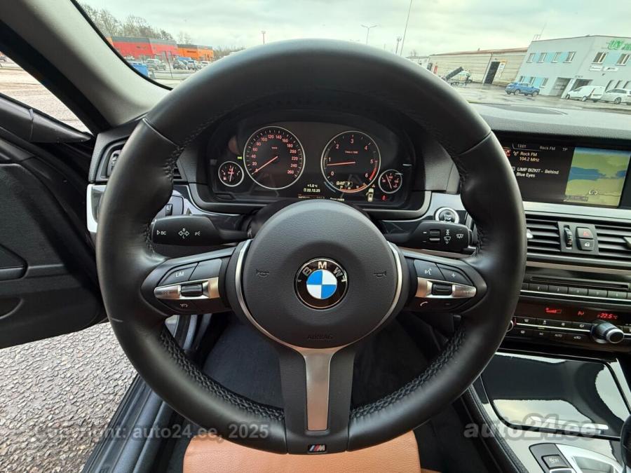 Pelēks BMW 5 Series 2014 Tartu, ar dzinēja tilpumu 3.00 L un nobraukumu 288 tūkst. km par 11999 €, foto 7 vietnē AUTOMOTO.COM.LV