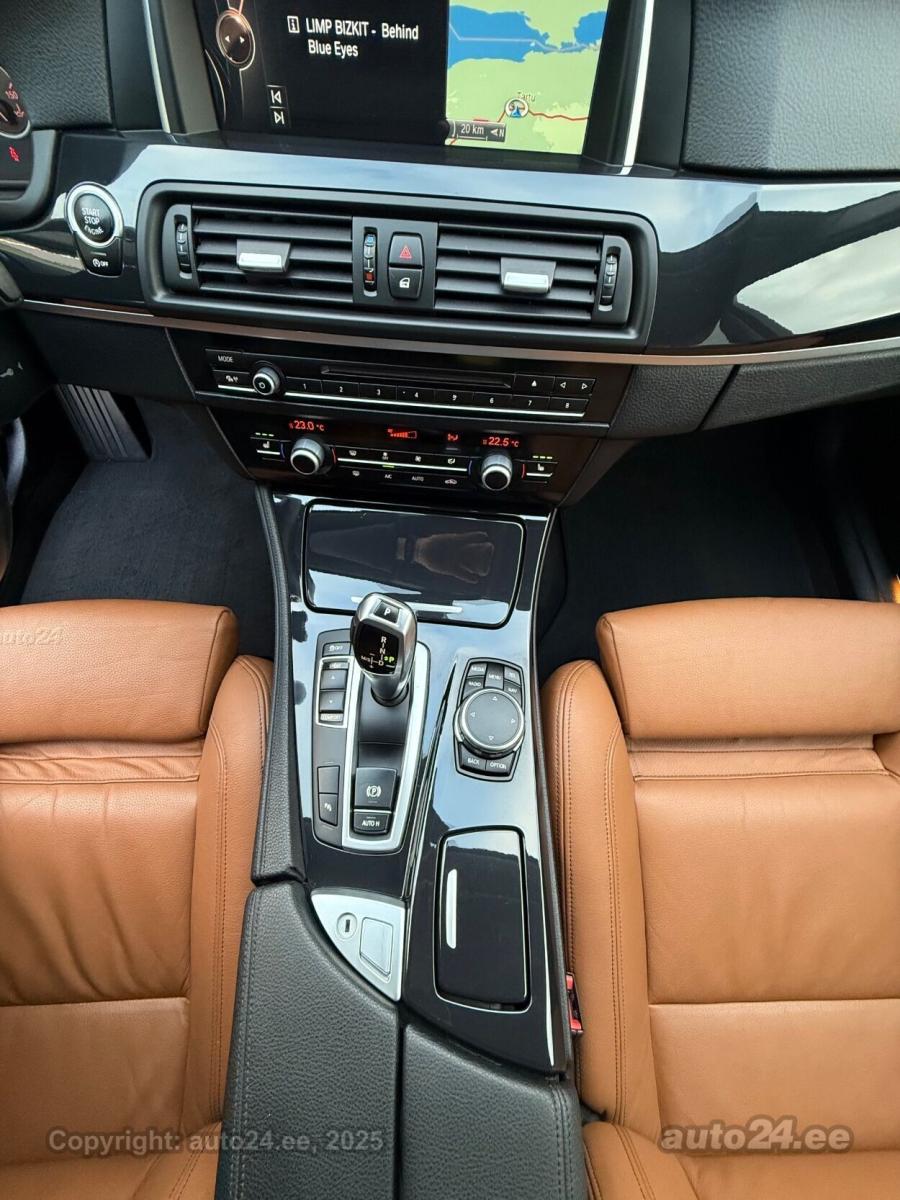 Pelēks BMW 5 Series 2014 Tartu, ar dzinēja tilpumu 3.00 L un nobraukumu 288 tūkst. km par 11999 €, foto 11 vietnē AUTOMOTO.COM.LV