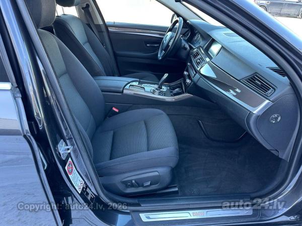 Pelēks BMW 5 Series 2014 Tartu, ar dzinēja tilpumu 3.00 L un nobraukumu 292 tūkst. km par 9995 €, foto 11 vietnē AUTOMOTO.COM.LV