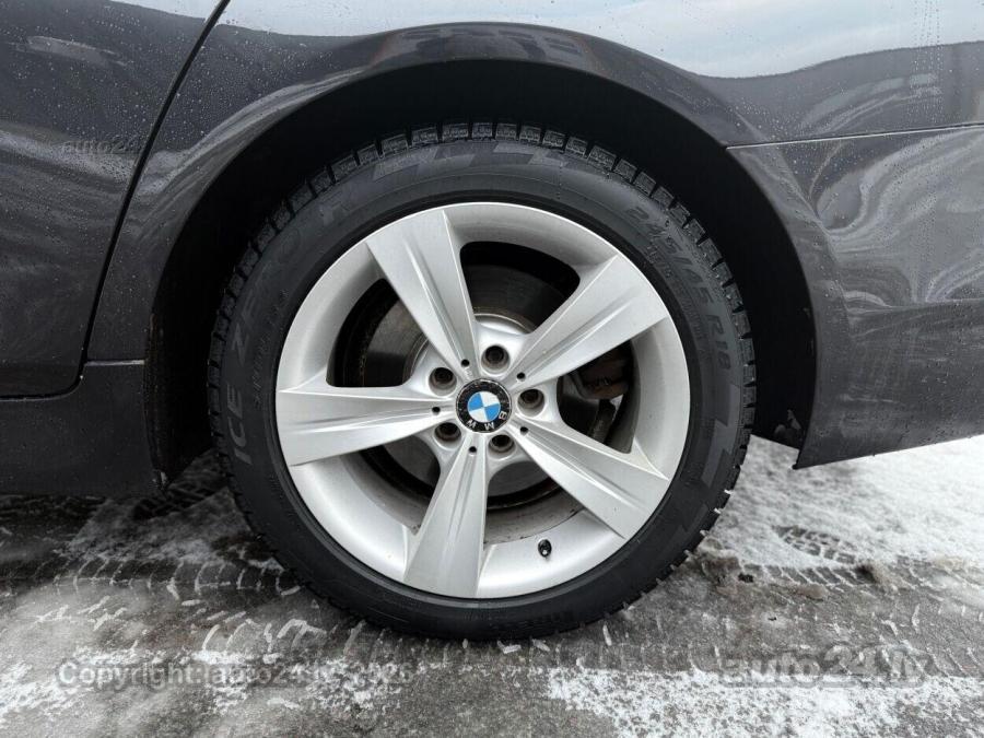 Pelēks BMW 5 Series 2014 Kuresāre, ar dzinēja tilpumu 2.00 L un nobraukumu 259 tūkst. km par 13995 €, foto 11 vietnē AUTOMOTO.COM.LV