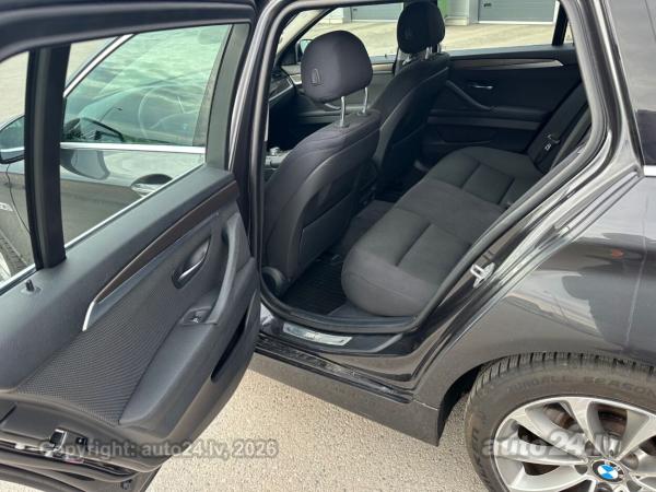 Grey BMW 5 Series 2014 in Tartu, with an engine capacity of 3.00 L and mileage of 292 thousand km for 10990 €, photo 11 on AUTOMOTO.COM.LV