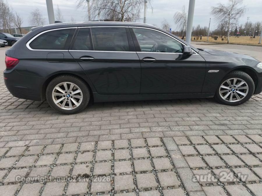 Pelēks BMW 5 Series 2014 Tartu, ar dzinēja tilpumu 3.00 L un nobraukumu 259 tūkst. km par 14000 €, foto 15 vietnē AUTOMOTO.COM.LV