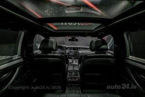 Pelēks BMW 5 Series 2014 Pērnava, ar dzinēja tilpumu 3.00 L un nobraukumu 279 tūkst. km par 14999 €, foto 20 vietnē AUTOMOTO.COM.LV