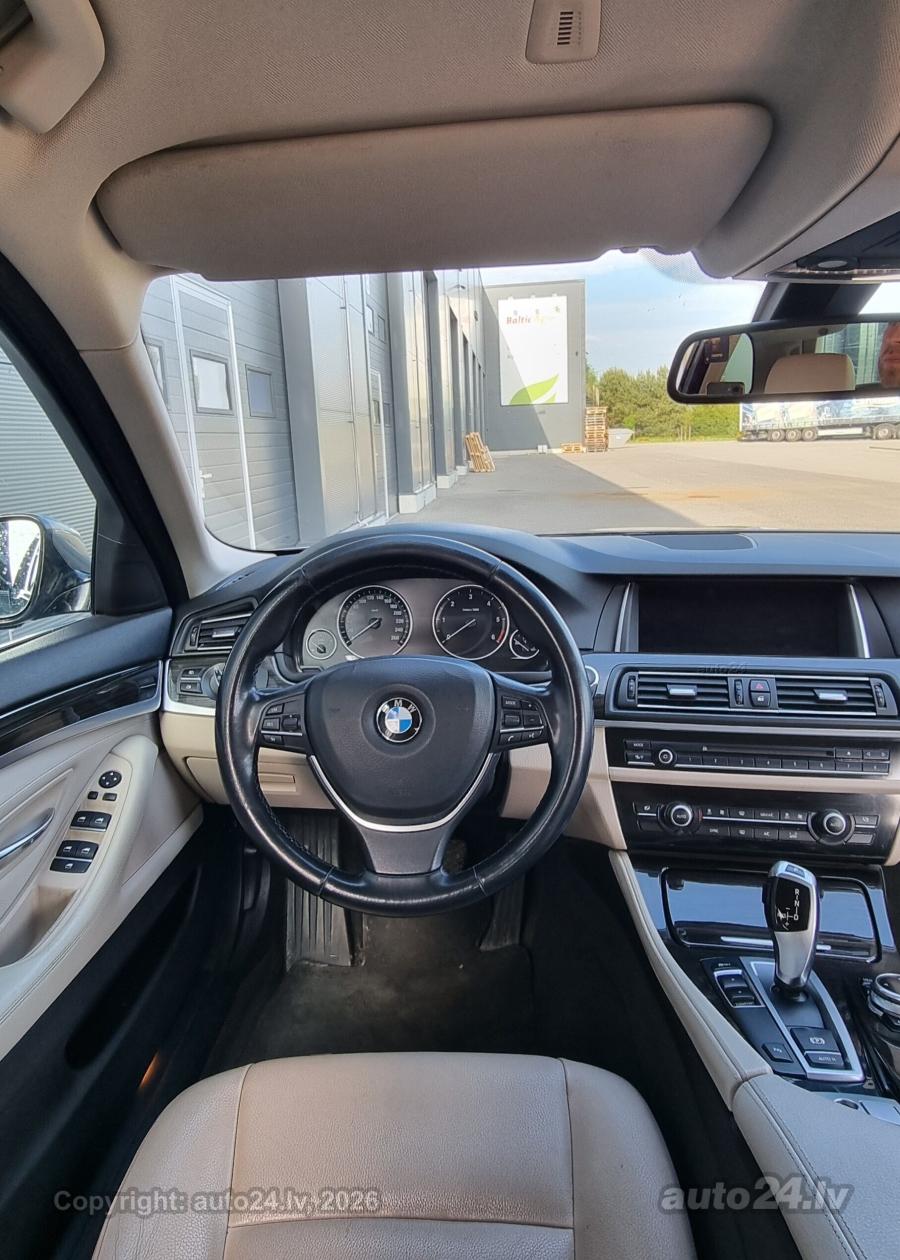 Pelēks BMW 5 Series 2014 Tallina, ar dzinēja tilpumu 2.00 L un nobraukumu 267 tūkst. km par 12500 €, foto 13 vietnē AUTOMOTO.COM.LV