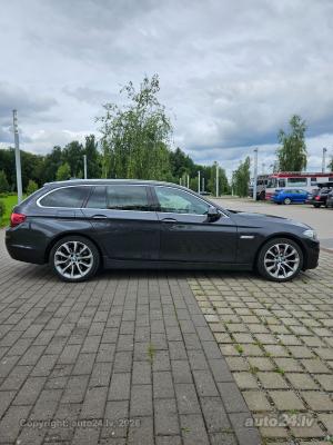 Pelēks BMW 5 Series 2014 Tallina, ar dzinēja tilpumu 3.00 L un nobraukumu 263 tūkst. km par 13500 €, foto 9 vietnē AUTOMOTO.COM.LV