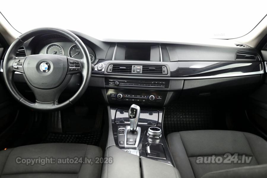Pelēks BMW 5 Series 2014 Tallina, ar dzinēja tilpumu 2.00 L un nobraukumu 288 tūkst. km par 6299 €, foto 6 vietnē AUTOMOTO.COM.LV