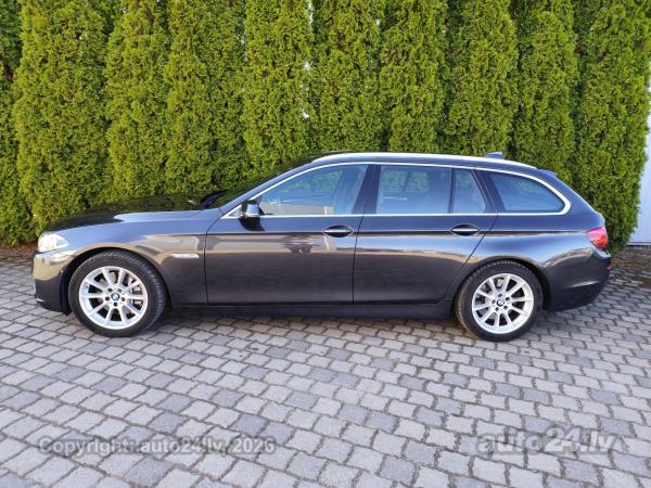 Pelēks BMW 5 Series 2015 Paide, ar dzinēja tilpumu 3.00 L un nobraukumu 318 tūkst. km par 12990 €, foto 3 vietnē AUTOMOTO.COM.LV