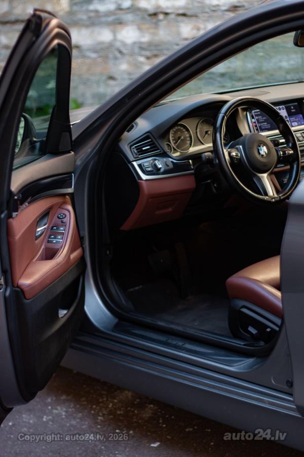 Pelēks BMW 5 Series 2015 Tallina, ar dzinēja tilpumu 2.00 L un nobraukumu 189 tūkst. km par 15490 €, foto 4 vietnē AUTOMOTO.COM.LV