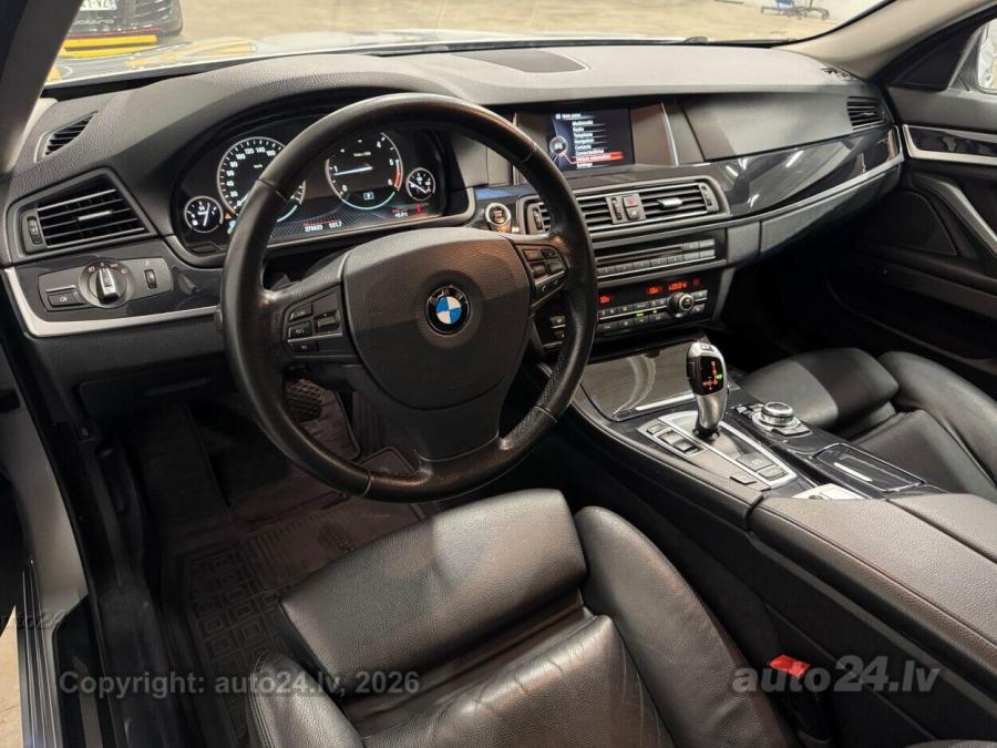 Pelēks BMW 5 Series 2016 Tallina, ar dzinēja tilpumu 2.00 L un nobraukumu 271 tūkst. km par 10900 €, foto 9 vietnē AUTOMOTO.COM.LV