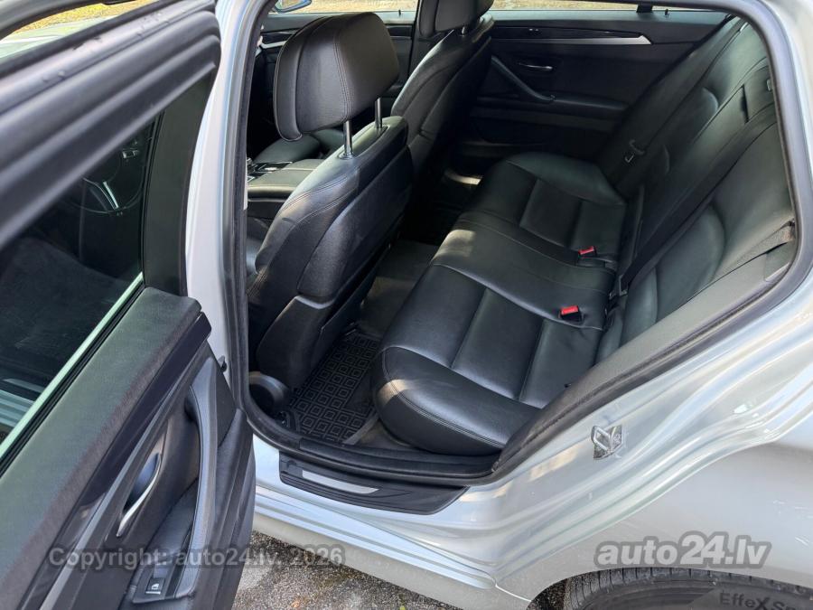 Grey BMW 5 Series 2016 in Paldiski, with an engine capacity of 2.00 L and mileage of 293 thousand km for 13500 €, photo 15 on AUTOMOTO.COM.LV