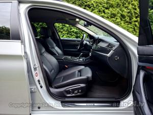 Pelēks BMW 5 Series 2016 Tallina, ar dzinēja tilpumu 2.00 L un nobraukumu 295 tūkst. km par 10900 €, foto 12 vietnē AUTOMOTO.COM.LV