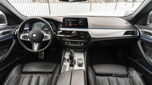 Grey BMW 5 Series 2017 in Tartu, with an engine capacity of 2.00 L and mileage of 220 thousand km for 20900 €, photo 9 on AUTOMOTO.COM.LV