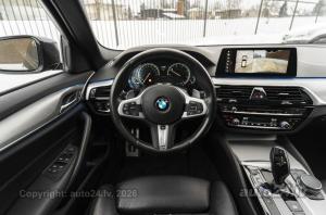 Grey BMW 5 Series 2017 in Tartu, with an engine capacity of 2.00 L and mileage of 220 thousand km for 20900 €, photo 10 on AUTOMOTO.COM.LV