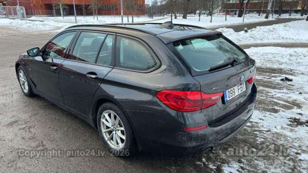 Grey BMW 5 Series 2017 in Tallinn, with an engine capacity of 3.00 L and mileage of 174 thousand km for 24900 €, photo 3 on AUTOMOTO.COM.LV