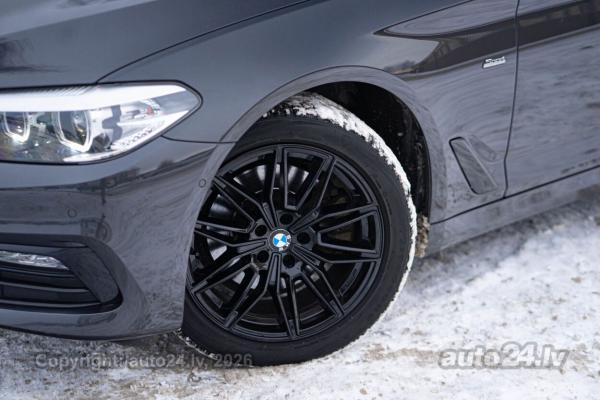 Pelēks BMW 5 Series 2017 Tartu, ar dzinēja tilpumu 2.00 L un nobraukumu 234 tūkst. km par 17800 €, foto 7 vietnē AUTOMOTO.COM.LV