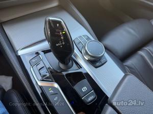 Grey BMW 5 Series 2017 in Tallinn, with an engine capacity of 3.00 L and mileage of 167 thousand km for 25900 €, photo 18 on AUTOMOTO.COM.LV