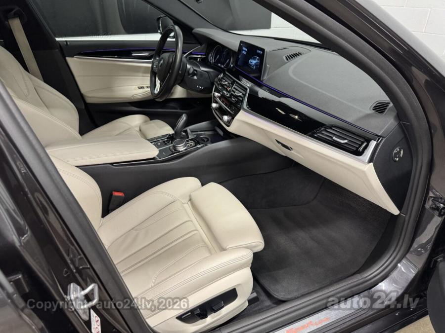 Pelēks BMW 5 Series 2017 Tallina, ar dzinēja tilpumu 2.00 L un nobraukumu 237 tūkst. km par 17995 €, foto 17 vietnē AUTOMOTO.COM.LV