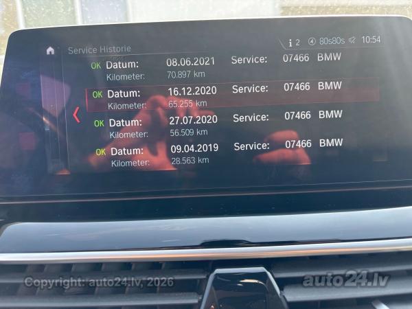 Grey BMW 5 Series 2017 in Parnu, with an engine capacity of 2.00 L and mileage of 162 thousand km for 21890 €, photo 7 on AUTOMOTO.COM.LV