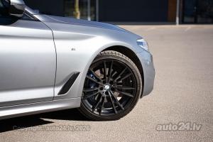Grey BMW 5 Series 2017 in Tallinn, with an engine capacity of 3.00 L and mileage of 162 thousand km for 24900 €, photo 7 on AUTOMOTO.COM.LV
