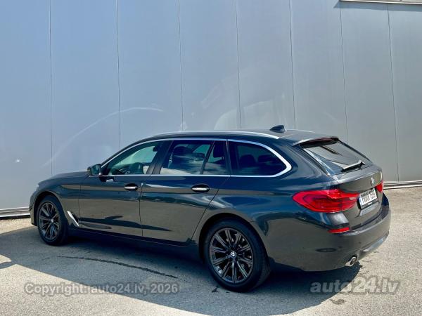Grey BMW 5 Series 2017 in Tallinn, with an engine capacity of 3.00 L and mileage of 200 thousand km for 19999 €, photo 3 on AUTOMOTO.COM.LV