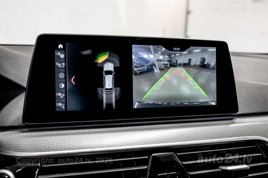 Pelēks BMW 5 Series 2017 Pērnava, ar dzinēja tilpumu 3.00 L un nobraukumu 210 tūkst. km par 20790 €, foto 25 vietnē AUTOMOTO.COM.LV