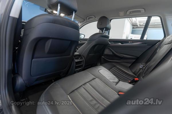 Pelēks BMW 5 Series 2017 Tartu, ar dzinēja tilpumu 3.00 L un nobraukumu 188 tūkst. km par 21900 €, foto 9 vietnē AUTOMOTO.COM.LV