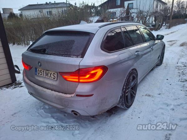 Grey BMW 5 Series 2018 in Tallinn, with an engine capacity of 3.00 L and mileage of 240 thousand km for 16900 €, photo 3 on AUTOMOTO.COM.LV