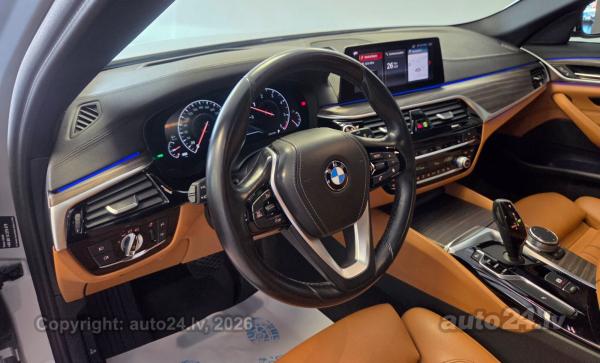 Grey BMW 5 Series 2018 in Tartu, with an engine capacity of 3.00 L and mileage of 229 thousand km for 19490 €, photo 5 on AUTOMOTO.COM.LV