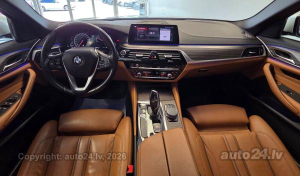 Grey BMW 5 Series 2018 in Tartu, with an engine capacity of 3.00 L and mileage of 229 thousand km for 19490 €, photo 7 on AUTOMOTO.COM.LV