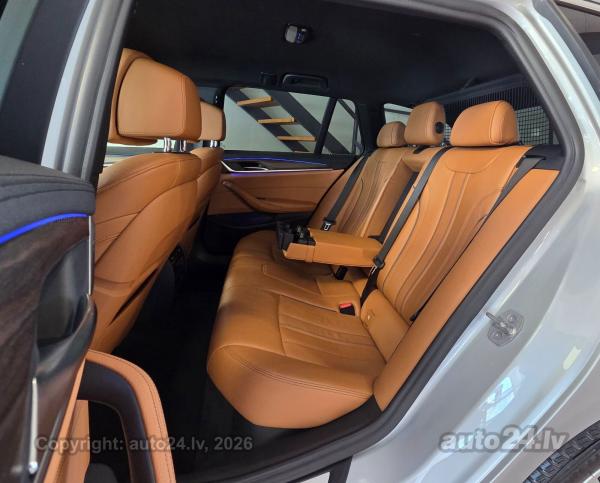 Grey BMW 5 Series 2018 in Tartu, with an engine capacity of 3.00 L and mileage of 229 thousand km for 19490 €, photo 9 on AUTOMOTO.COM.LV