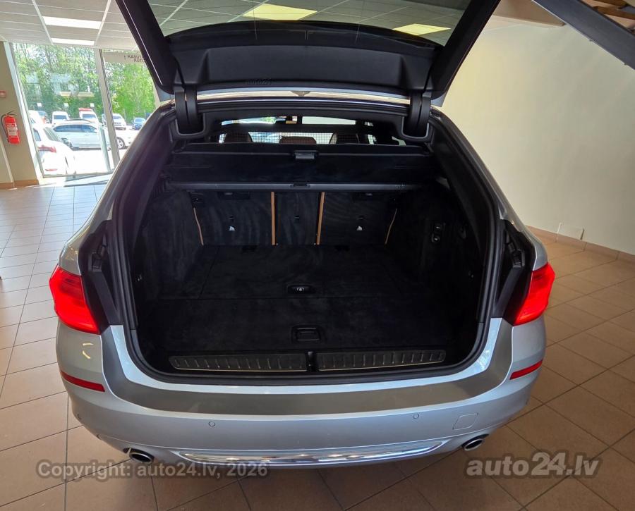 Pelēks BMW 5 Series 2018 Tartu, ar dzinēja tilpumu 3.00 L un nobraukumu 229 tūkst. km par 19490 €, foto 21 vietnē AUTOMOTO.COM.LV