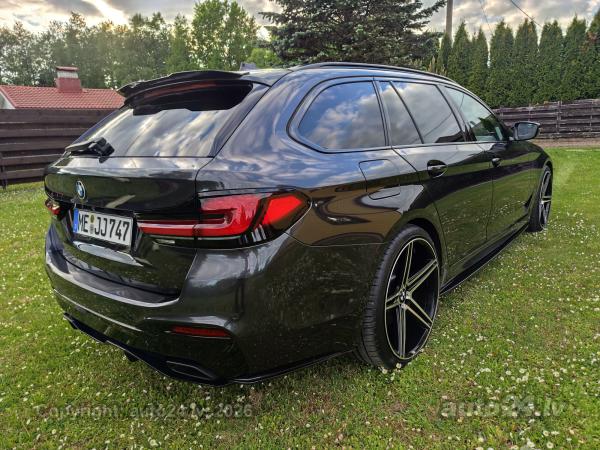 Pelēks BMW 5 Series 2018 Tallina, ar dzinēja tilpumu 3.00 L un nobraukumu 209 tūkst. km par 26499 €, foto 3 vietnē AUTOMOTO.COM.LV