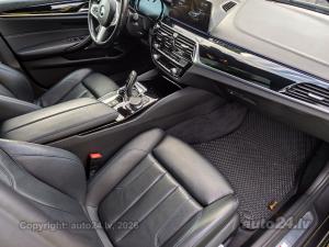 Grey BMW 5 Series 2018 in Tallinn, with an engine capacity of 3.00 L and mileage of 209 thousand km for 26499 €, photo 12 on AUTOMOTO.COM.LV
