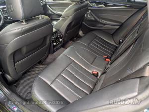 Grey BMW 5 Series 2018 in Tallinn, with an engine capacity of 3.00 L and mileage of 209 thousand km for 26499 €, photo 14 on AUTOMOTO.COM.LV