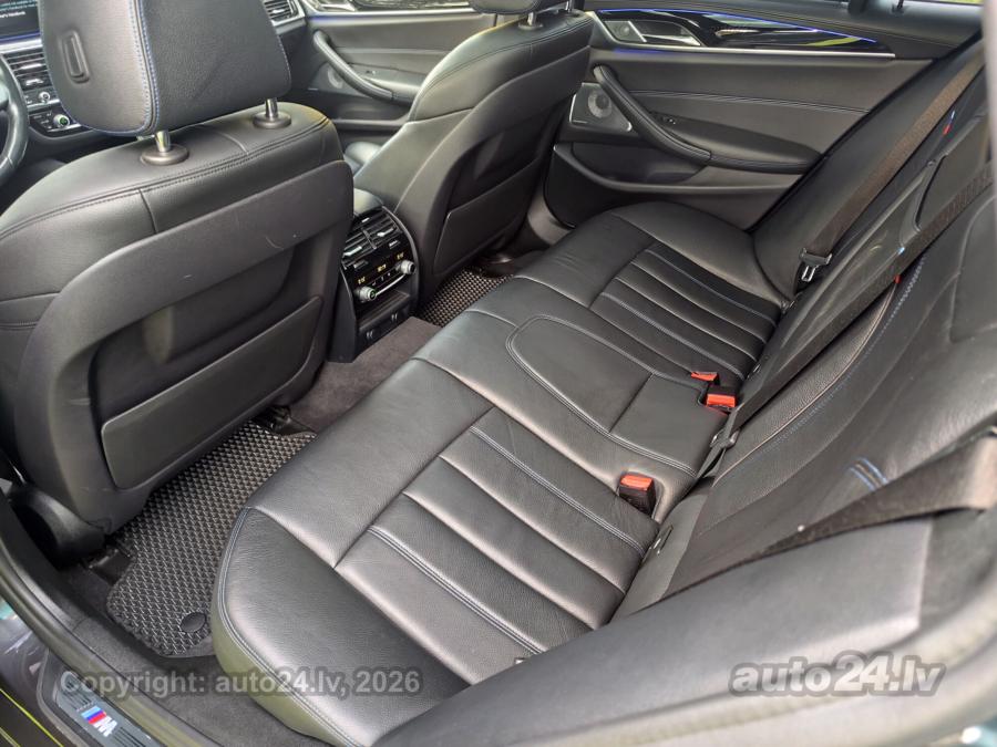 Grey BMW 5 Series 2018 in Tallinn, with an engine capacity of 3.00 L and mileage of 209 thousand km for 26499 €, photo 14 on AUTOMOTO.COM.LV