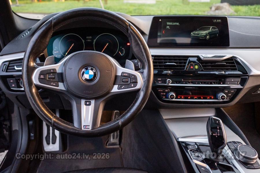 Pelēks BMW 5 Series 2018 Pērnava, ar dzinēja tilpumu 2.00 L un nobraukumu 166 tūkst. km par 24900 €, foto 12 vietnē AUTOMOTO.COM.LV
