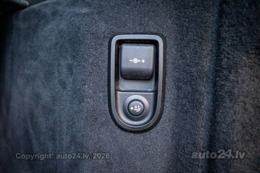 Pelēks BMW 5 Series 2018 Pērnava, ar dzinēja tilpumu 2.00 L un nobraukumu 166 tūkst. km par 24900 €, foto 17 vietnē AUTOMOTO.COM.LV