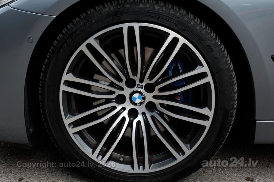 Pelēks BMW 5 Series 2018 Hāpsalu, ar dzinēja tilpumu 3.00 L un nobraukumu 128 tūkst. km par 26490 €, foto 13 vietnē AUTOMOTO.COM.LV