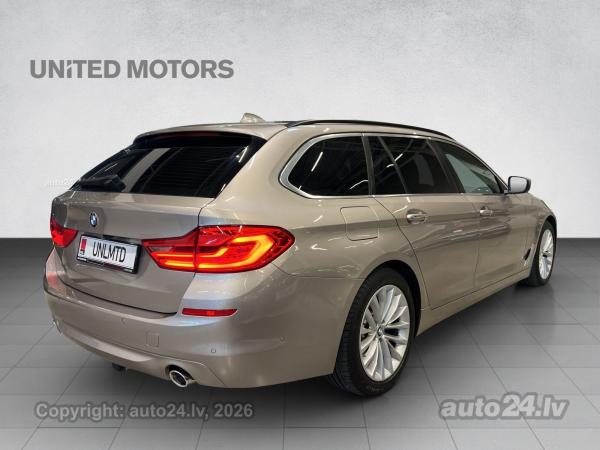 Grey BMW 5 Series 2018 in Tallinn, with an engine capacity of 3.00 L and mileage of 167 thousand km for 23800 €, photo 6 on AUTOMOTO.COM.LV