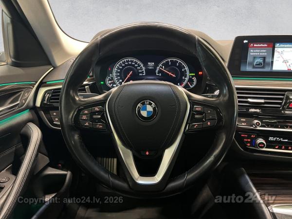 Grey BMW 5 Series 2018 in Tallinn, with an engine capacity of 3.00 L and mileage of 167 thousand km for 23800 €, photo 10 on AUTOMOTO.COM.LV
