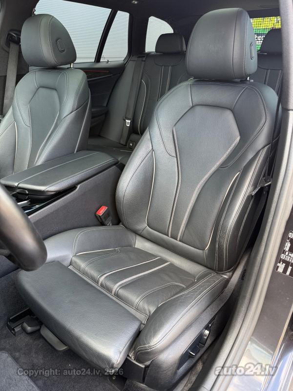 Pelēks BMW 5 Series 2018 Tartu, ar dzinēja tilpumu 3.00 L un nobraukumu 169 tūkst. km par 21999 €, foto 9 vietnē AUTOMOTO.COM.LV