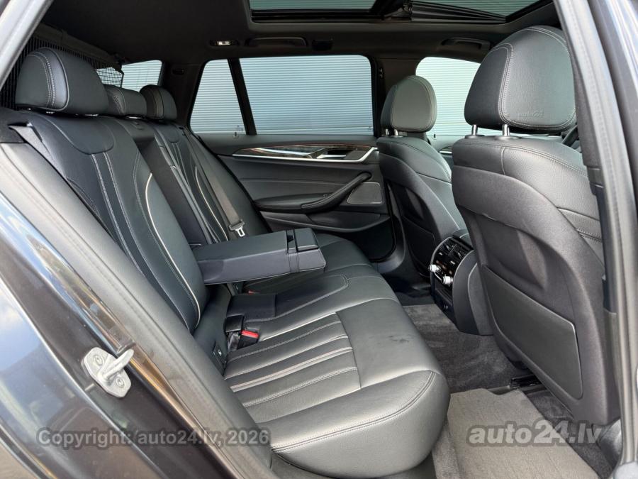 Grey BMW 5 Series 2018 in Tartu, with an engine capacity of 3.00 L and mileage of 169 thousand km for 21999 €, photo 15 on AUTOMOTO.COM.LV