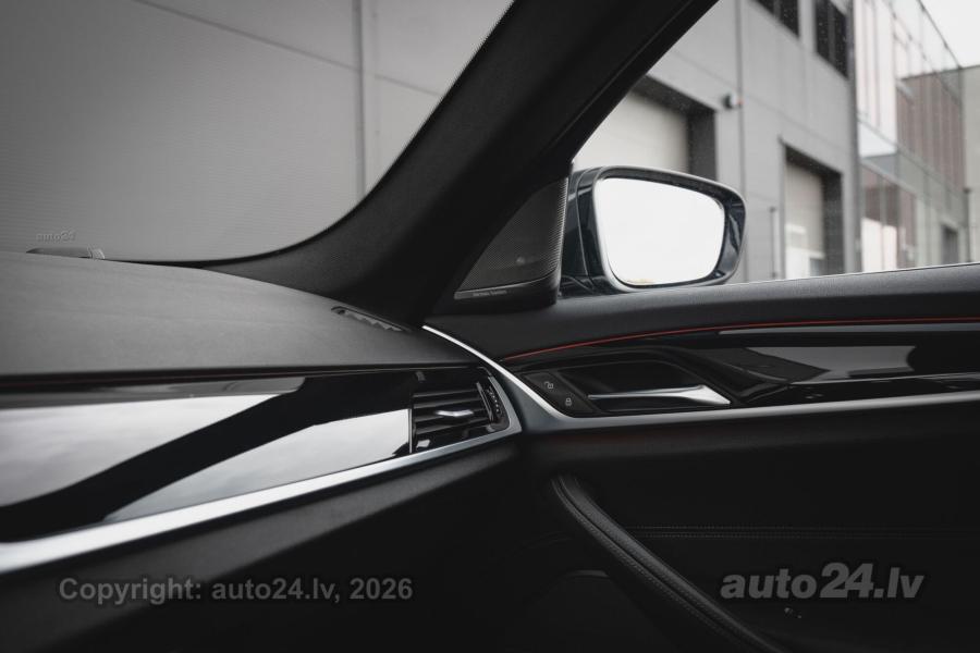 Pelēks BMW 5 Series 2019 Tartu, ar dzinēja tilpumu 2.00 L un nobraukumu 133 tūkst. km par 27900 €, foto 23 vietnē AUTOMOTO.COM.LV