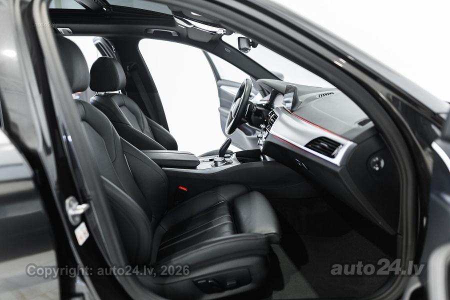 Pelēks BMW 5 Series 2019 Tallina, ar dzinēja tilpumu 2.00 L un nobraukumu 135 tūkst. km par 26990 €, foto 17 vietnē AUTOMOTO.COM.LV
