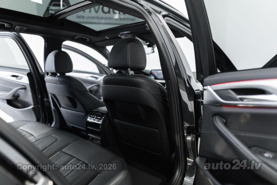 Pelēks BMW 5 Series 2019 Tallina, ar dzinēja tilpumu 2.00 L un nobraukumu 135 tūkst. km par 26990 €, foto 19 vietnē AUTOMOTO.COM.LV