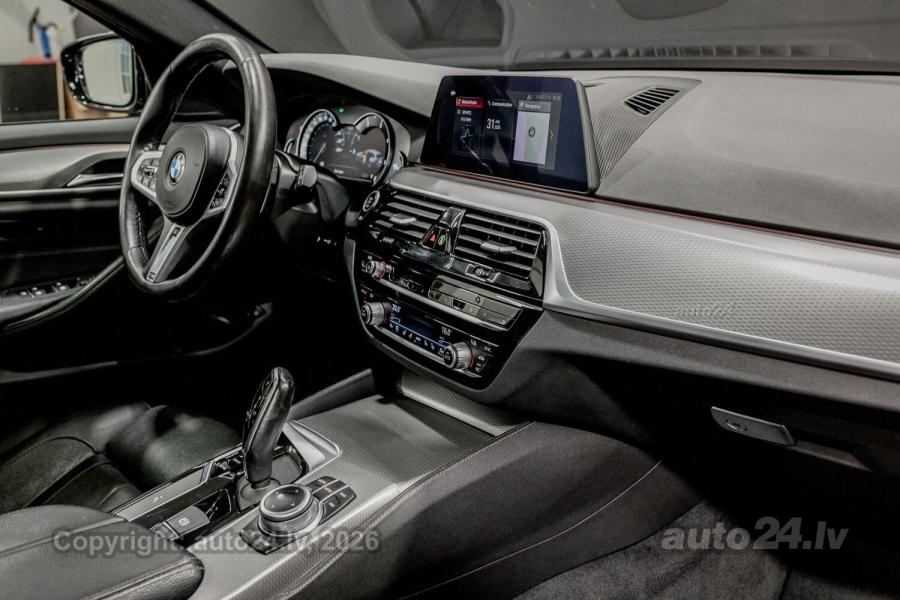 Pelēks BMW 5 Series 2019 Pērnava, ar dzinēja tilpumu 2.00 L un nobraukumu 297 tūkst. km par 16500 €, foto 16 vietnē AUTOMOTO.COM.LV